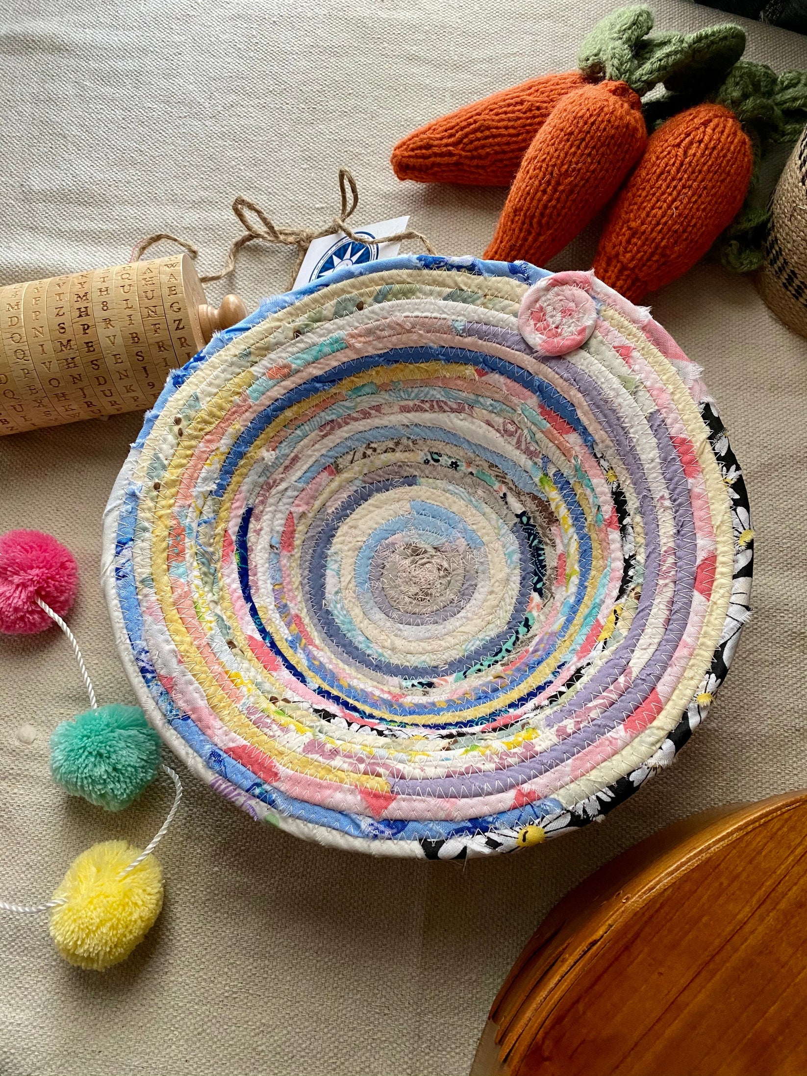 Small Bonnet Basket #1784 – 1840 Farm